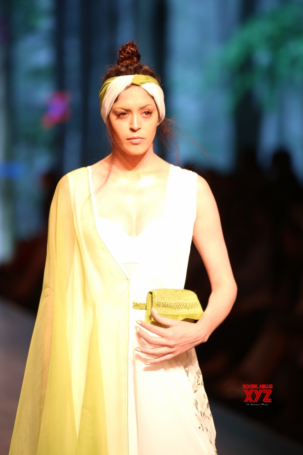 New Delhi: Lotus Make Up India Fashion Week Spring Summer 2019 Bhumika ...