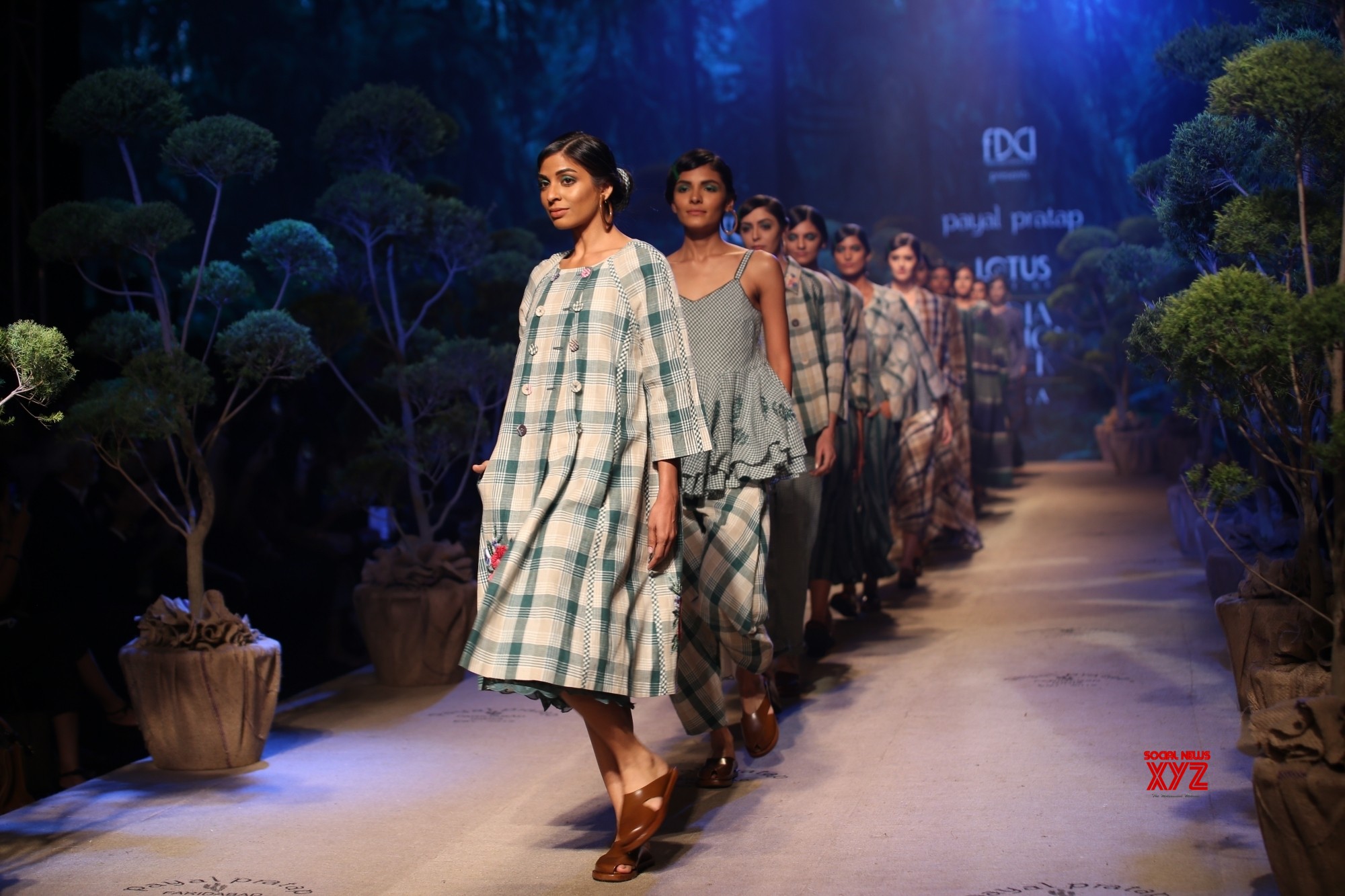 New Delhi: Lotus Make Up India Fashion Week Spring Summer 2019 Payal ...