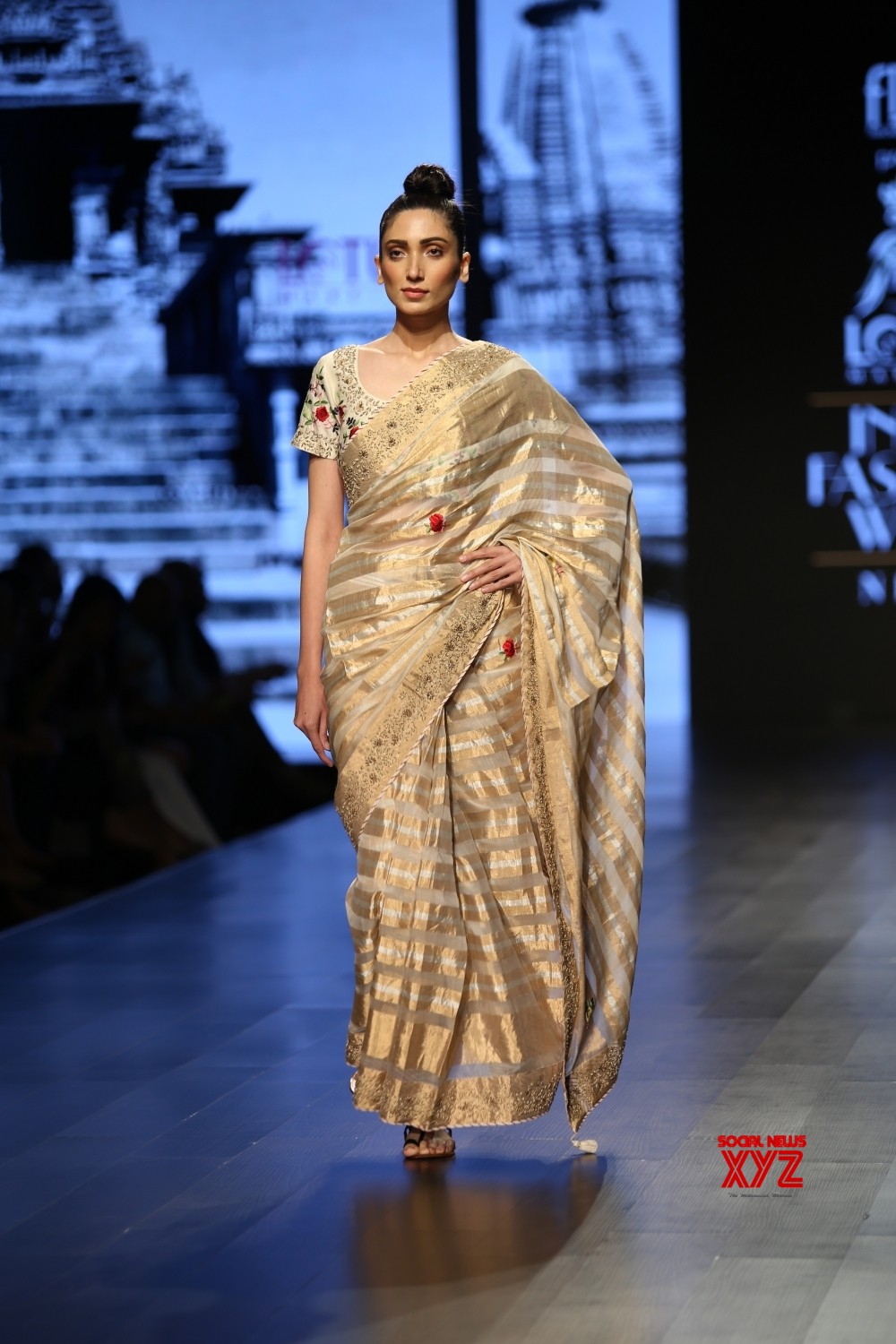 New Delhi: Lotus Make Up India Fashion Week Spring Summer 2019 Pratima ...