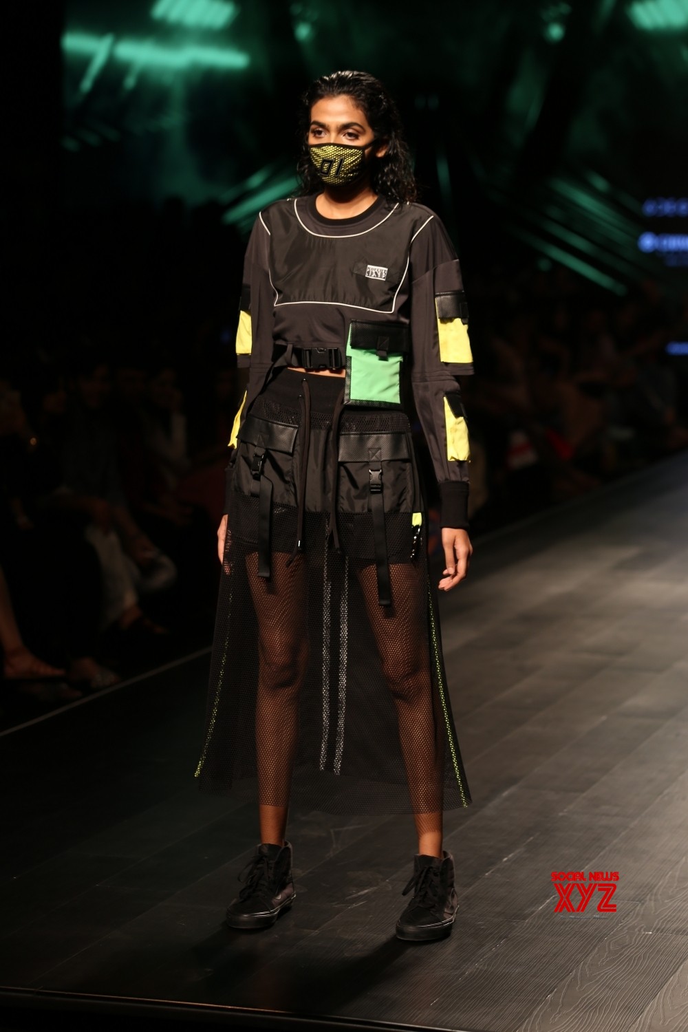 New Delhi: Lotus Make Up India Fashion Week Spring Summer 2019 Nought ...
