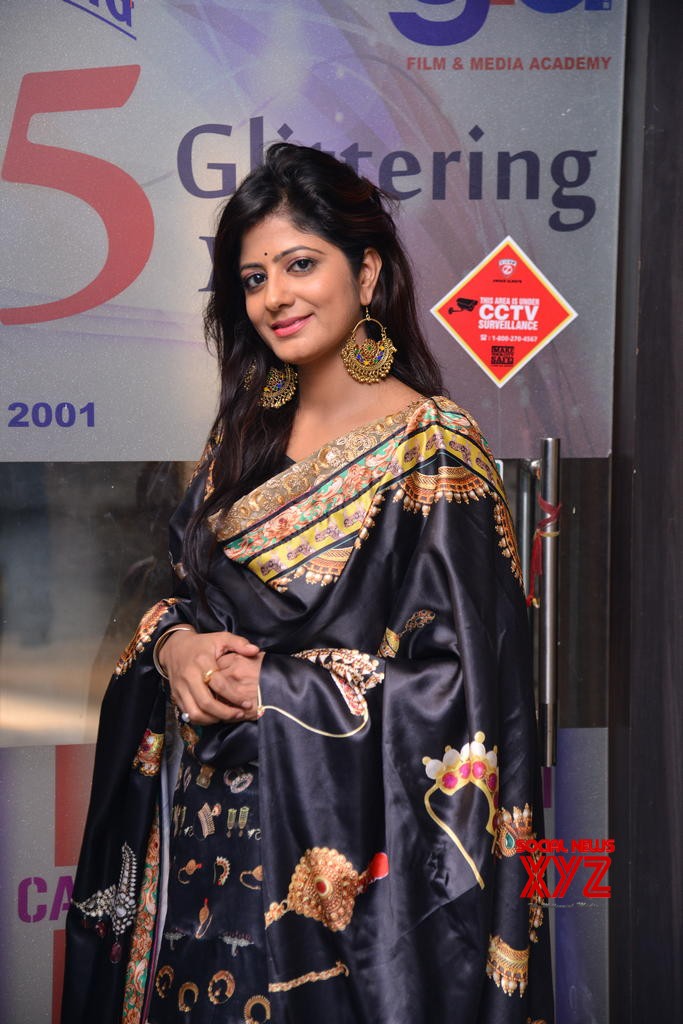 Actress Tulika Singh Stills - Social News XYZ