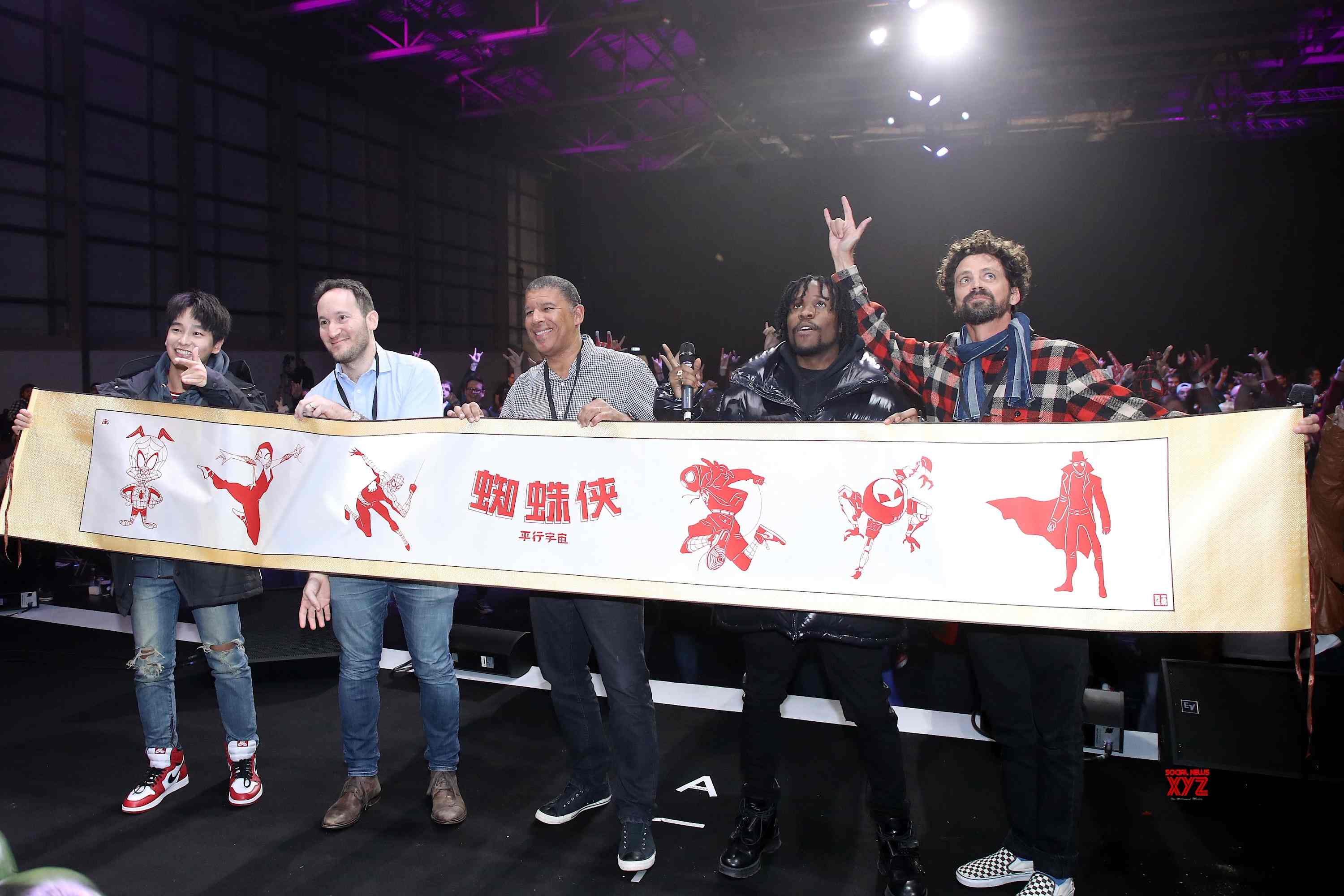 Spider-Man: Into the Spider-Verse Movie Team At London Comic Con 2018 ...
