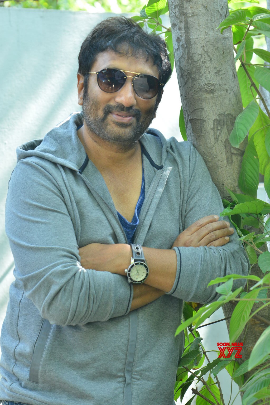 Director Srinu Vaitla Stills From Amar Akbar Anthony Movie Interview ...