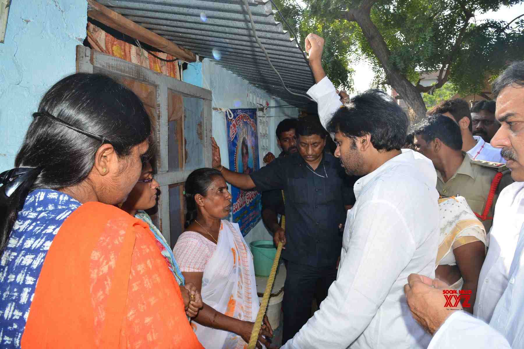 Janasena Chief Pawan Kalyan Relly Colony Visit Ragampeta, Kakinada Gallery Set 2 - Social News XYZ