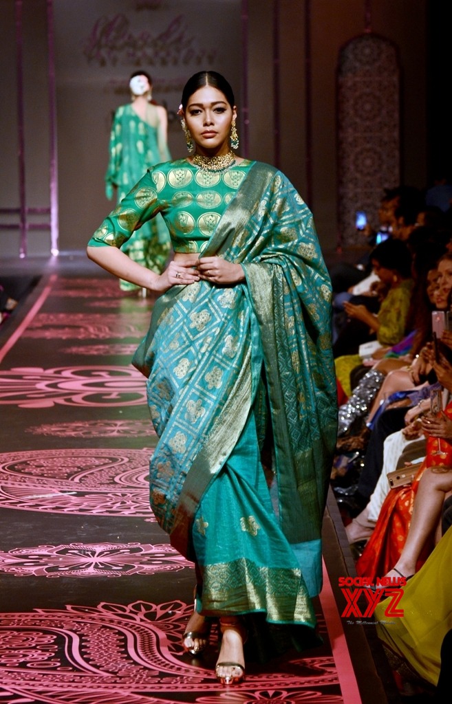 Kolkata: Masaba Gupta collection at the 5th edition of "Shaadi" # ...