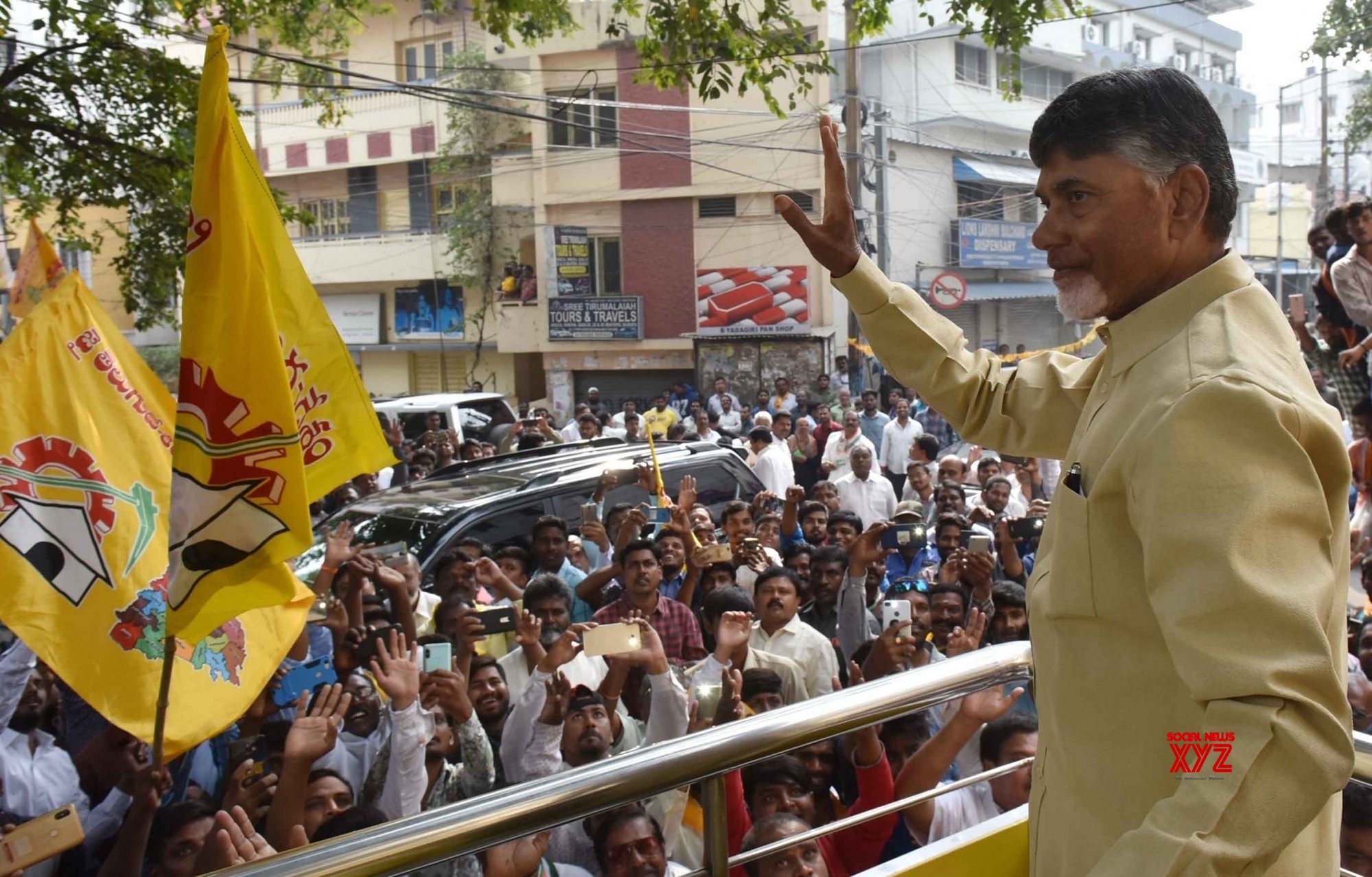 Hyderabad: Chandrababu Naidu during a TDP roadshow #Gallery - Social News XYZ