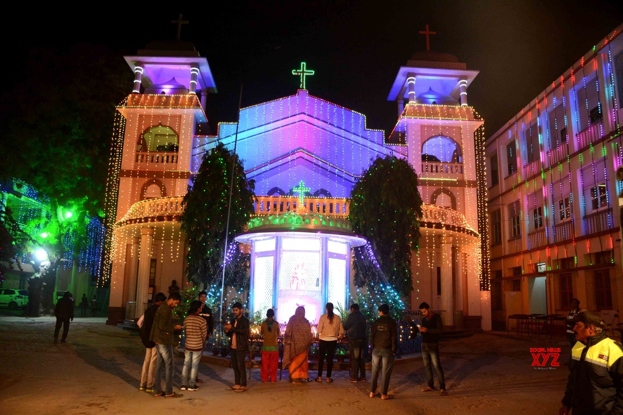 Patna: Christmas eve - Illuminated churches #Gallery - Social News XYZ