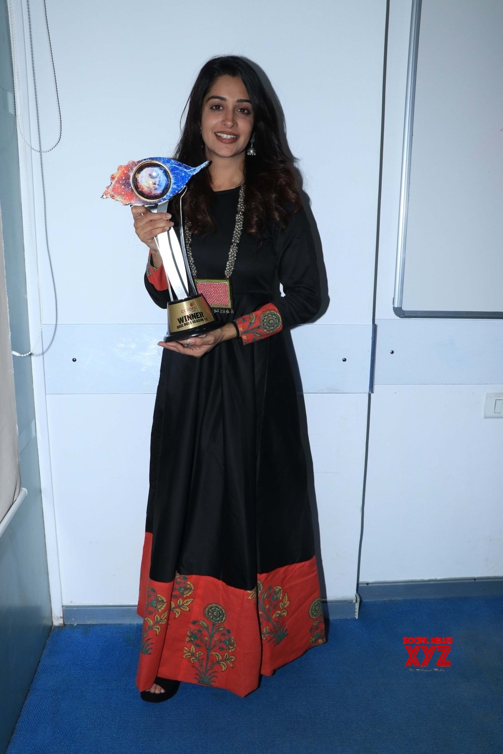 Mumbai: Dipika Kakar wins "Bigg Boss 12" #Gallery - Social News XYZ