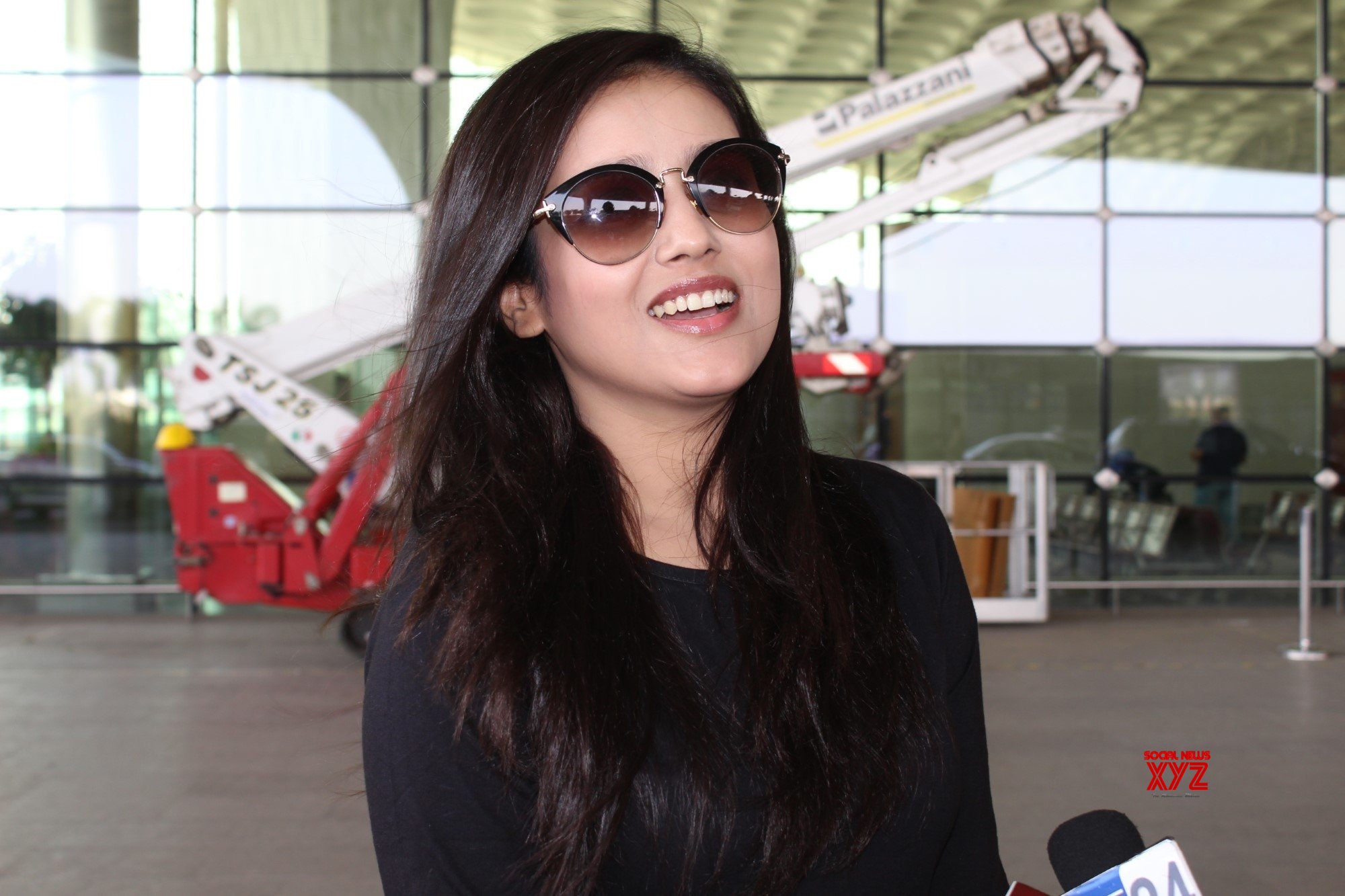 Mumbai: Mishti Chatterjee seen at Mumbai's airport #Gallery - Social ...