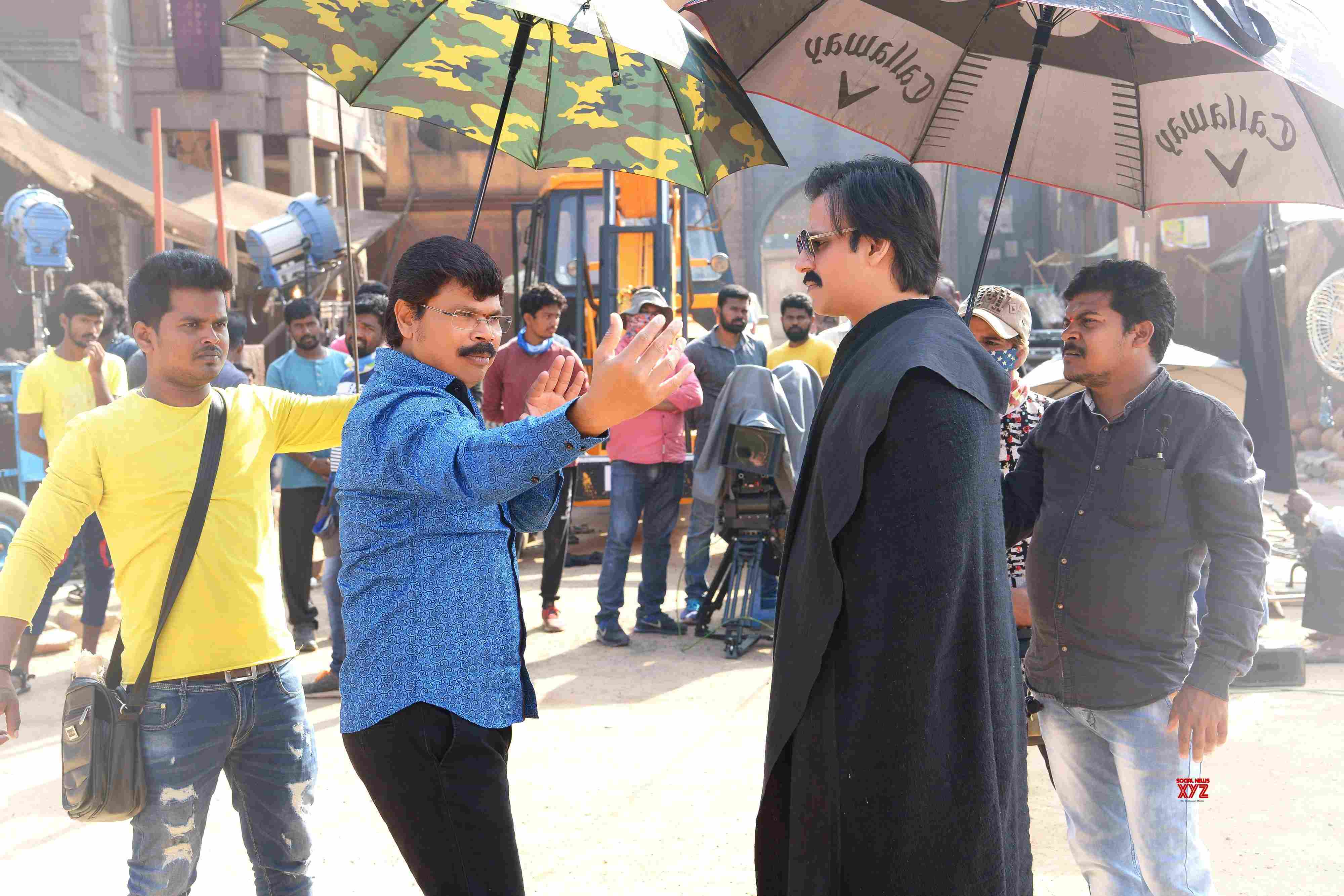 Ram Charan And Boyapati Srinu HD Working Stills From Vinaya Vidheya ...