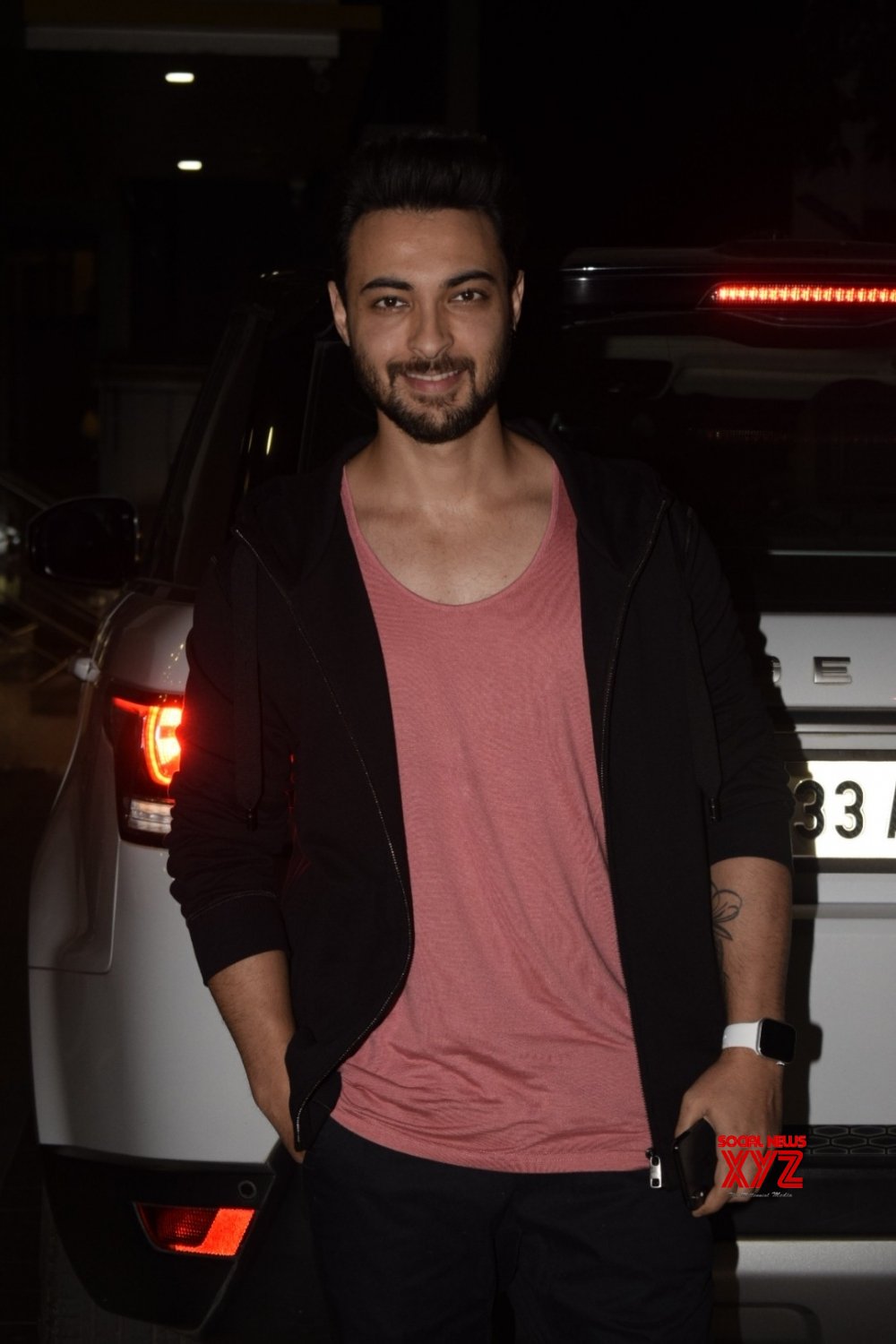 Mumbai: Ayush Sharma spotted at Khar #Gallery - Social News XYZ