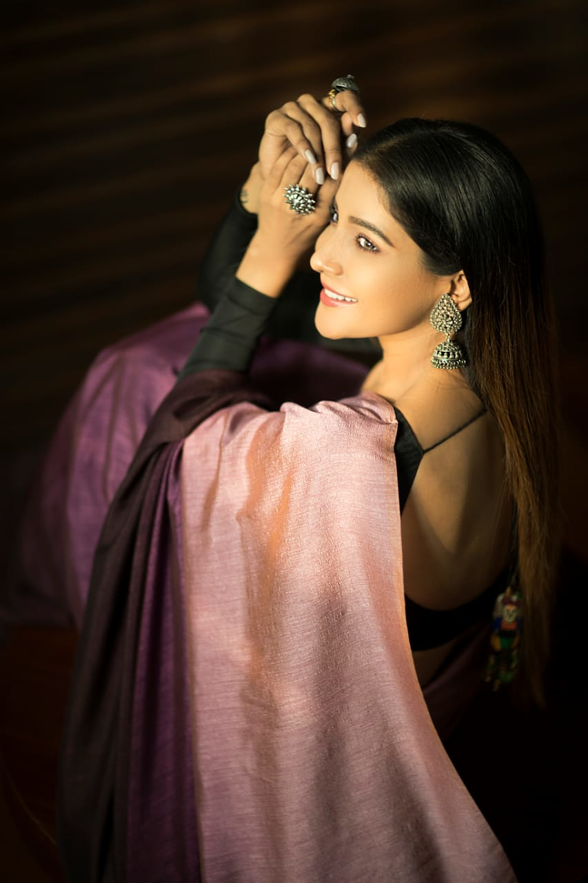 Actress Sakshi Agarwal New Photo Shoot Stills - Social News XYZ