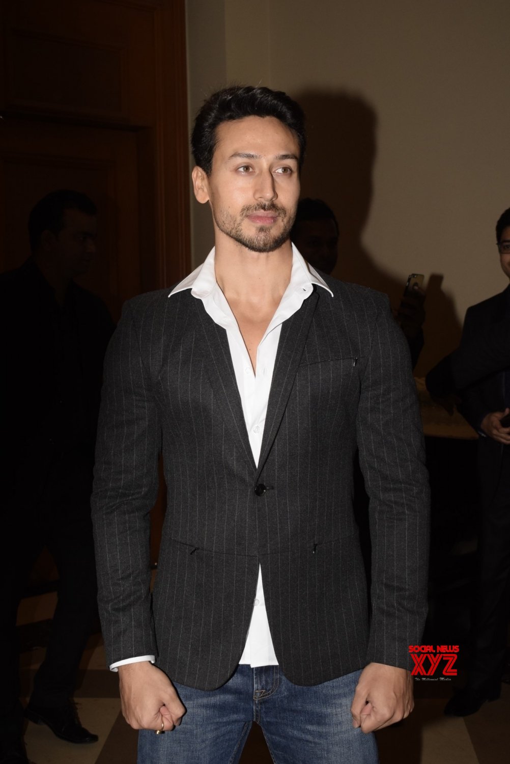 Mumbai: Tiger Shroff at ShemarooMe launch #Gallery - Social News XYZ