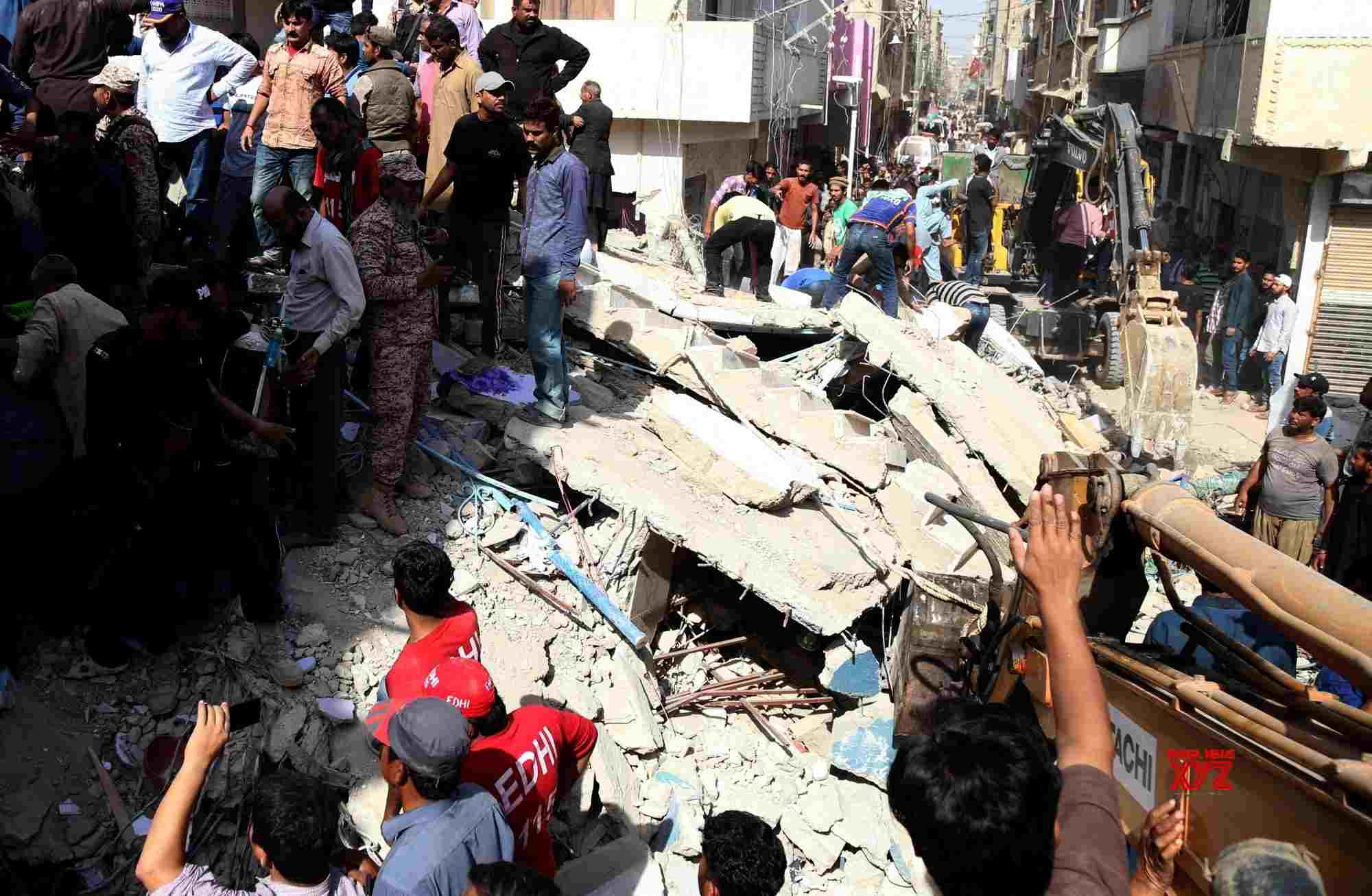 PAKISTAN - KARACHI - BUILDING - COLLAPSE #Gallery - Social News XYZ
