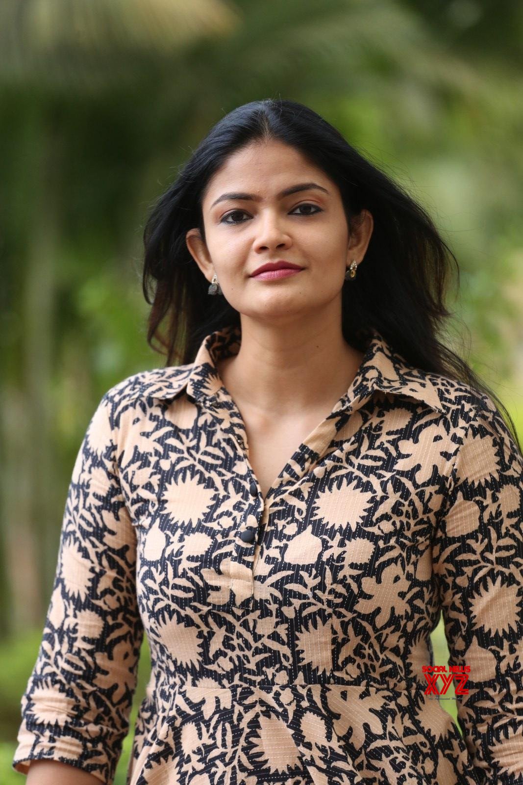 Actress Kalpika Ganesh Stills From Sita On The Road Movie Trailer ...