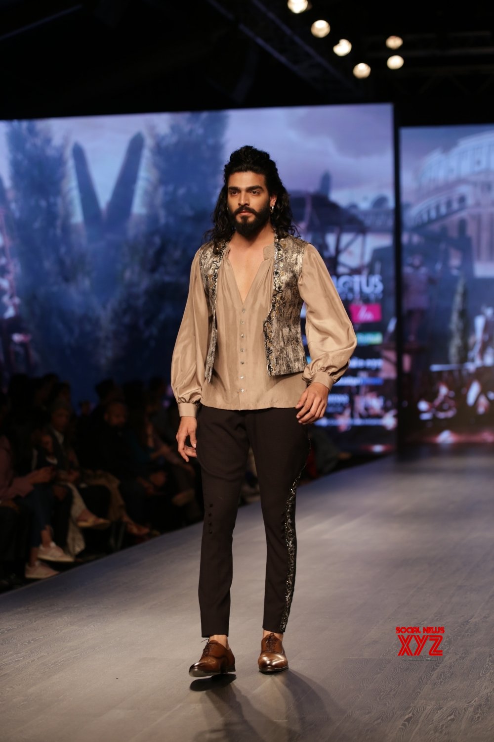 New Delhi: Lotus India Fashion Week - Day 2 - Kommal and Ratul Sood's ...