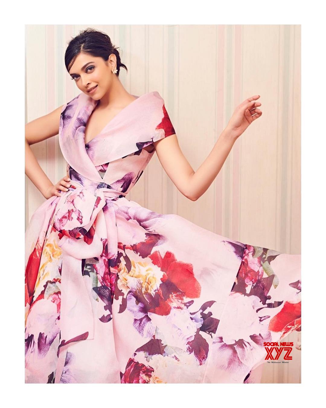 Actress Deepika Padukone Classy Insta Stills - Social News XYZ