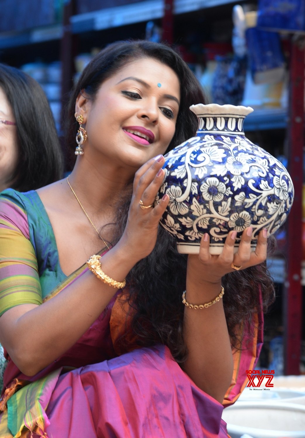 Bengaluru: Actress Jayashree Raj inaugurates Ugadi Shopping Carnival # ...
