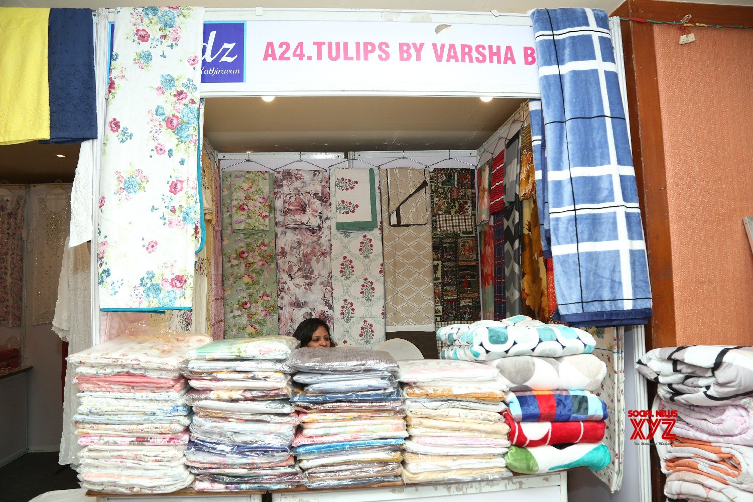 Tollywood Comedian Actress Geetha Singh Inaugurates Trendz Expo At Taj ...