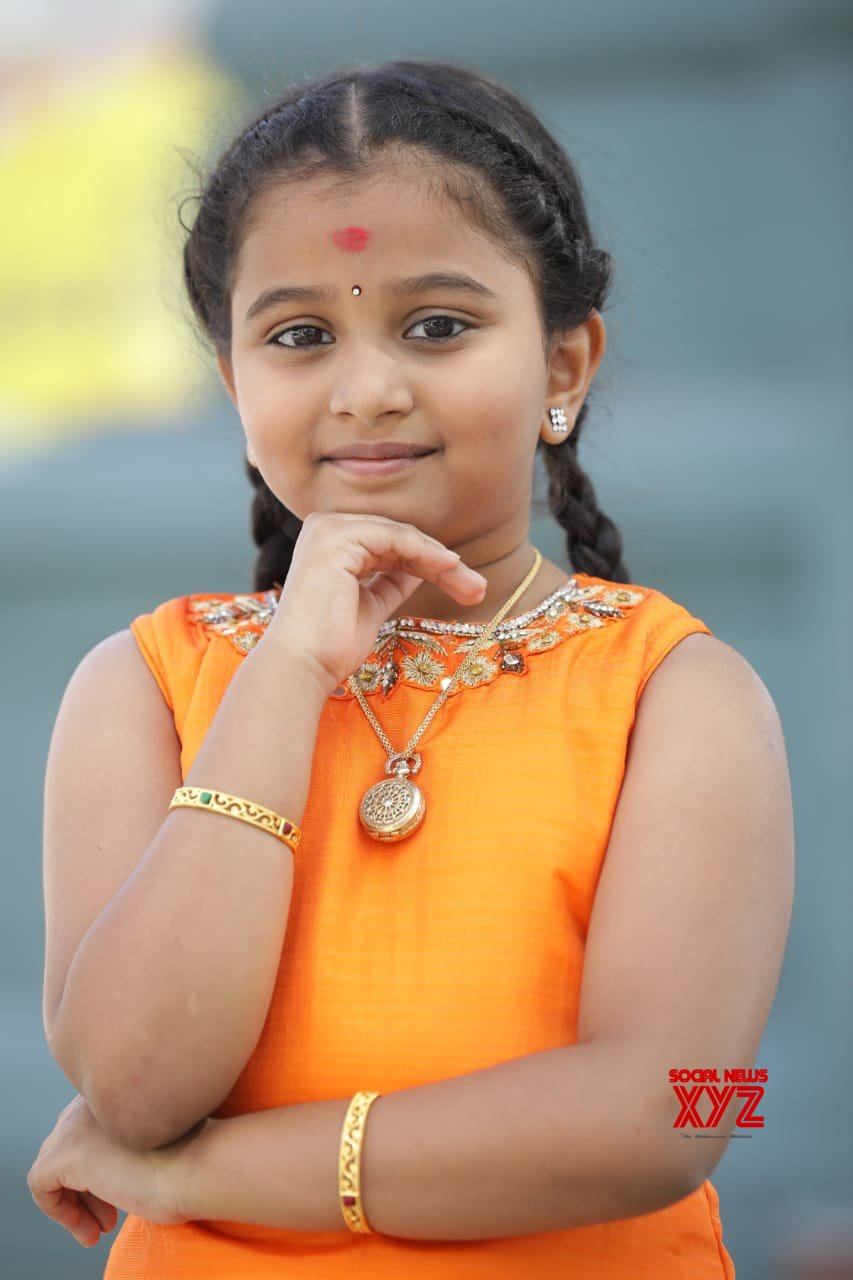 Erra Chira Movie Stills - Social News XYZ
