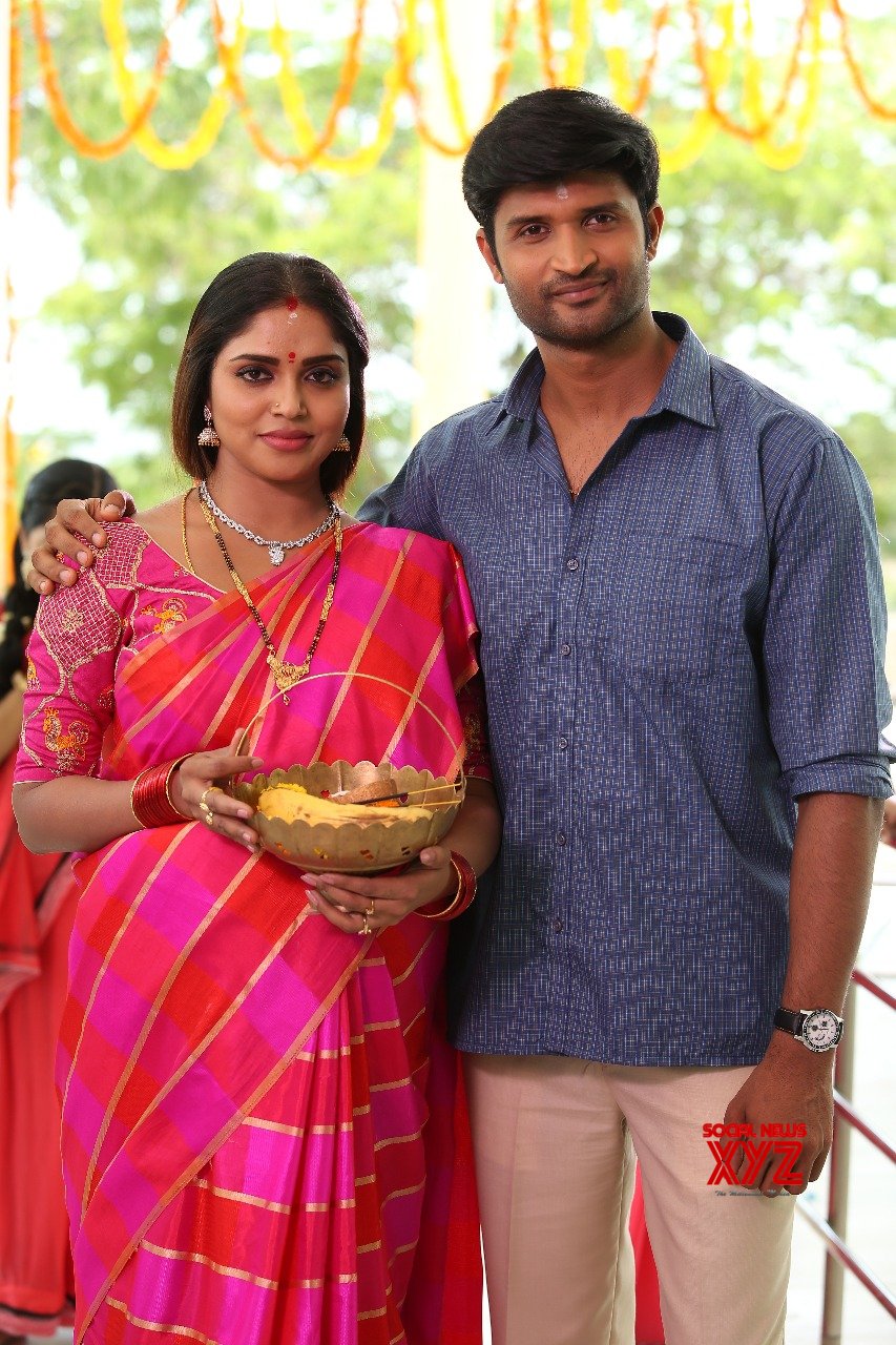 Erra Chira Movie Stills - Social News XYZ