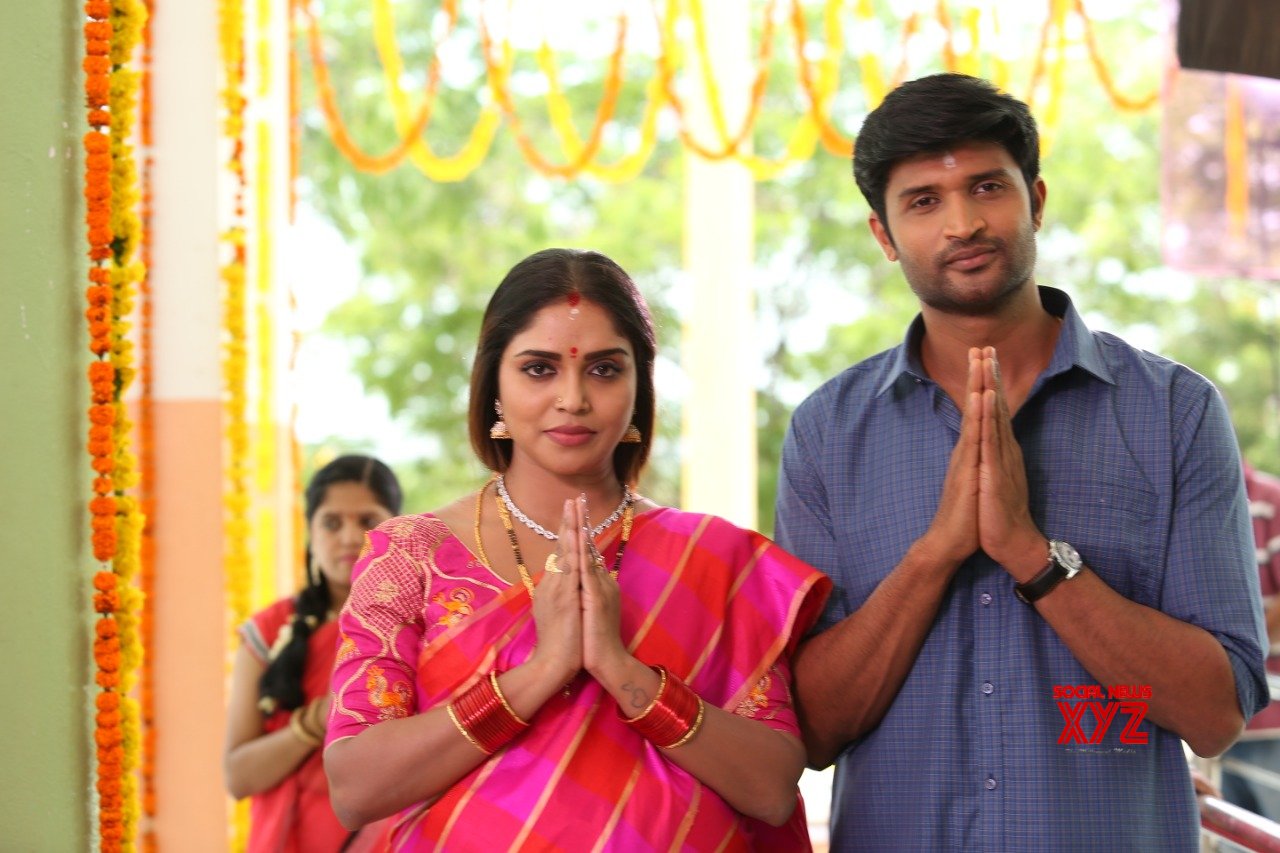 Erra Chira Movie Stills - Social News XYZ