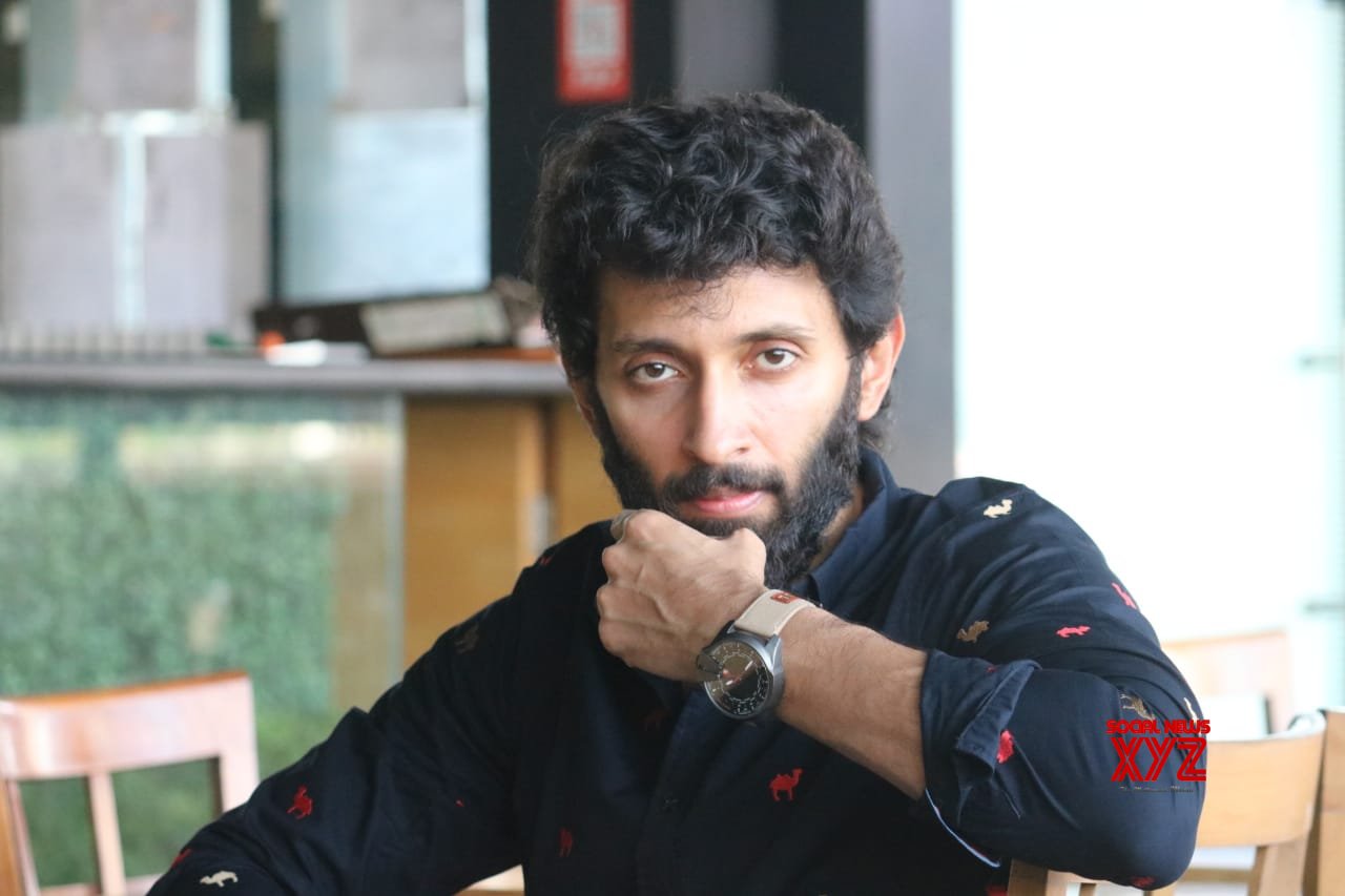 Taramani Fame Actor Vasanth Ravi Celebrated His Birthday With His ...