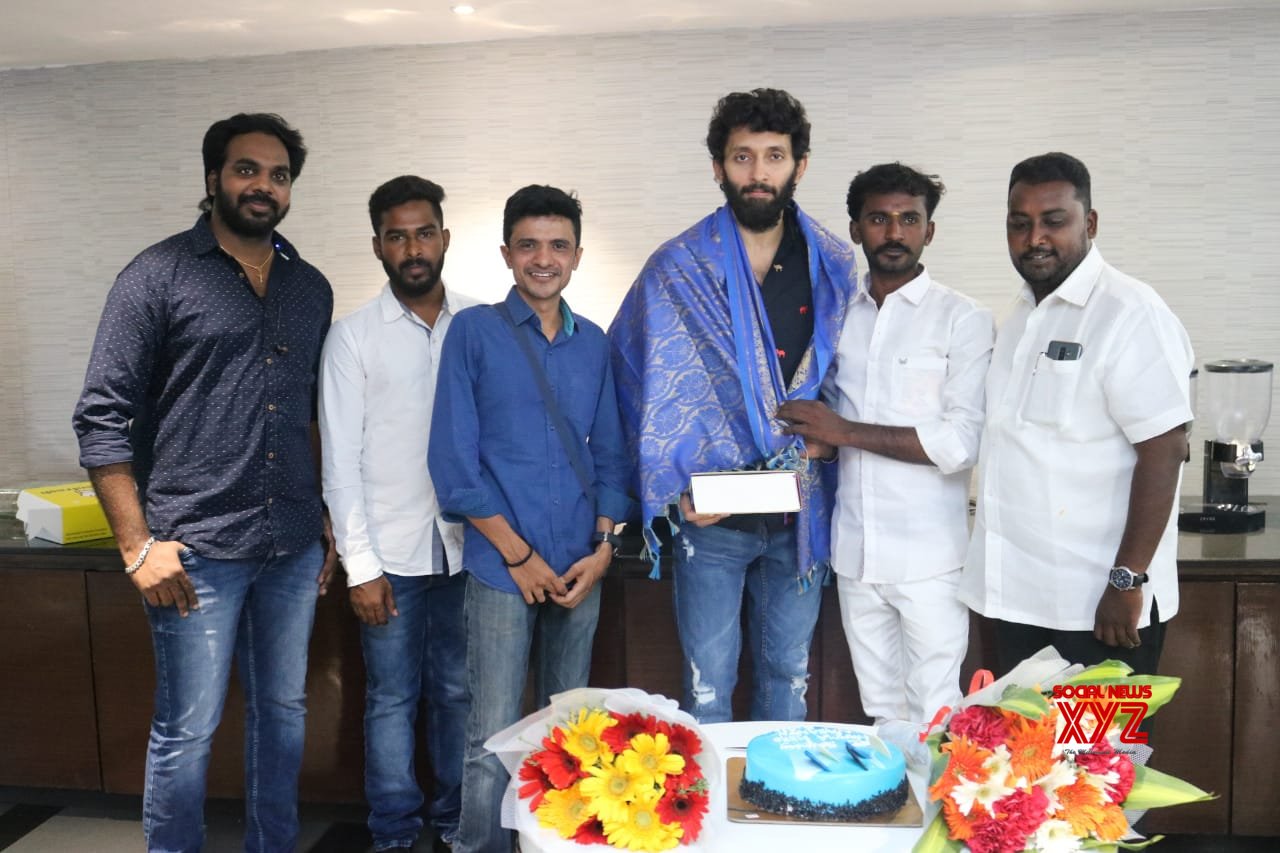 Taramani Fame Actor Vasanth Ravi Celebrated His Birthday With His ...