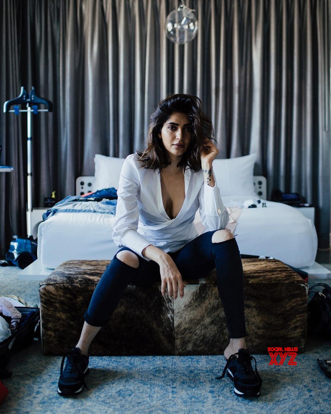 Actress Karishma Tanna Latest Bold Stills - Social News XYZ