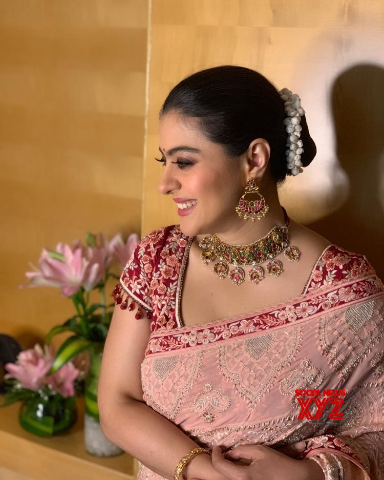 Actress Kajol Beautiful Stills - Social News XYZ