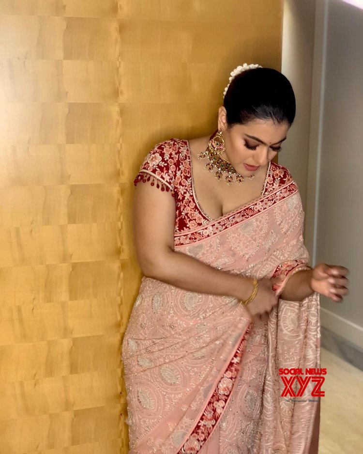 Actress Kajol Beautiful Stills - Social News XYZ