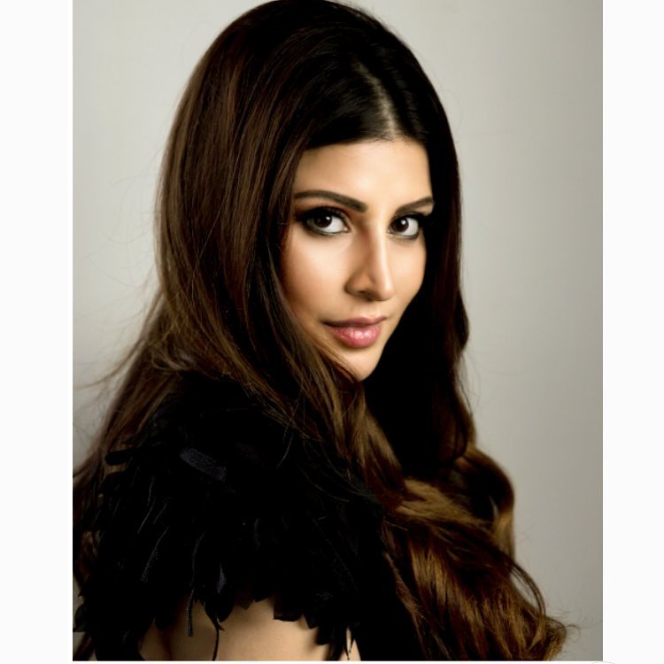 Actress Karishma Kotak Latest Hot Insta Stills - Social News XYZ