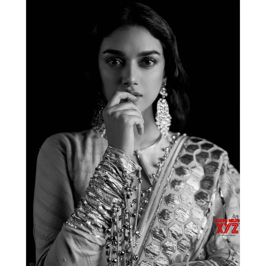 Actress Aditi Rao Hydari Latest Insta Stills - Social News XYZ