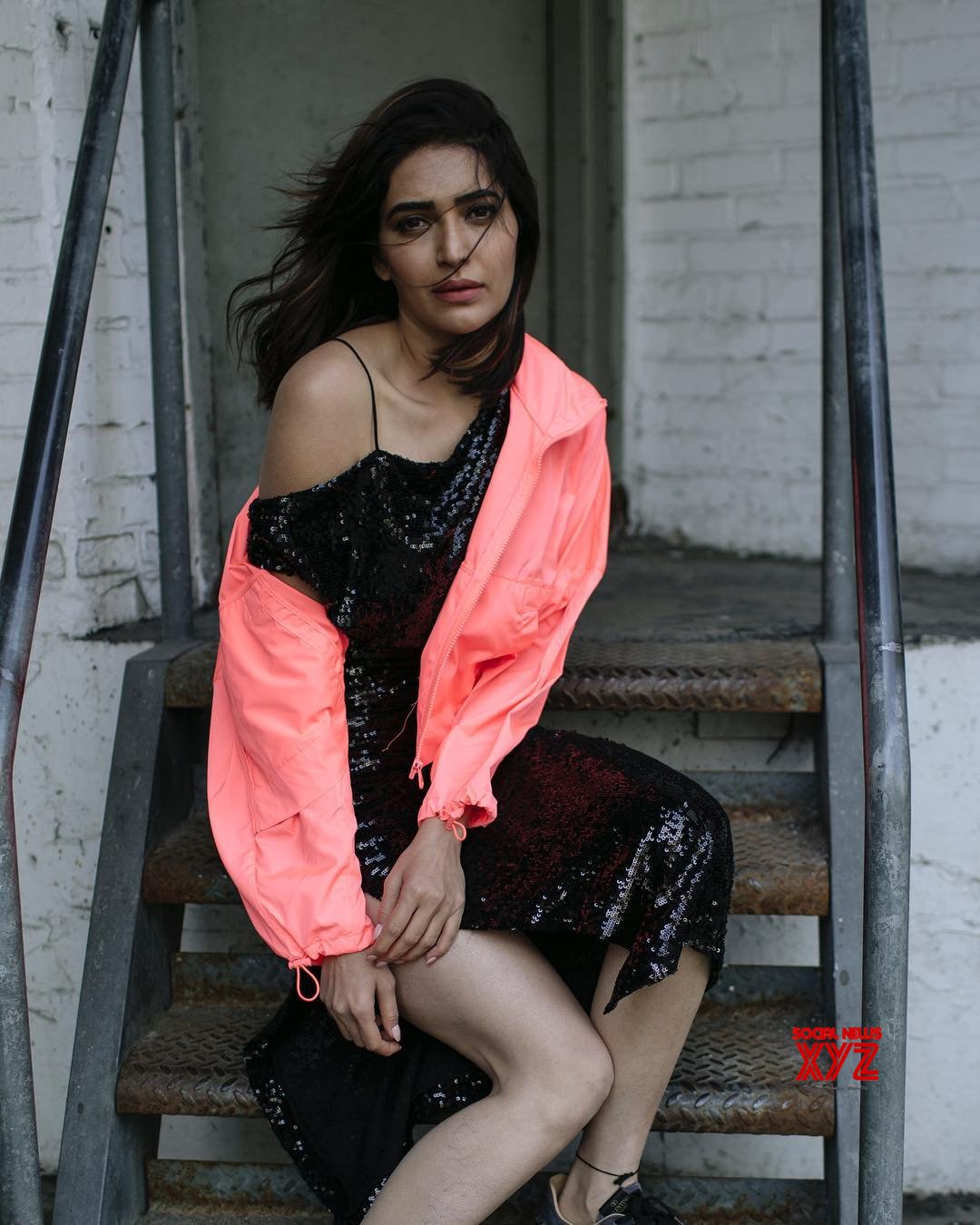Actress Karishma Tanna Hot Stills From New York City - Social News XYZ