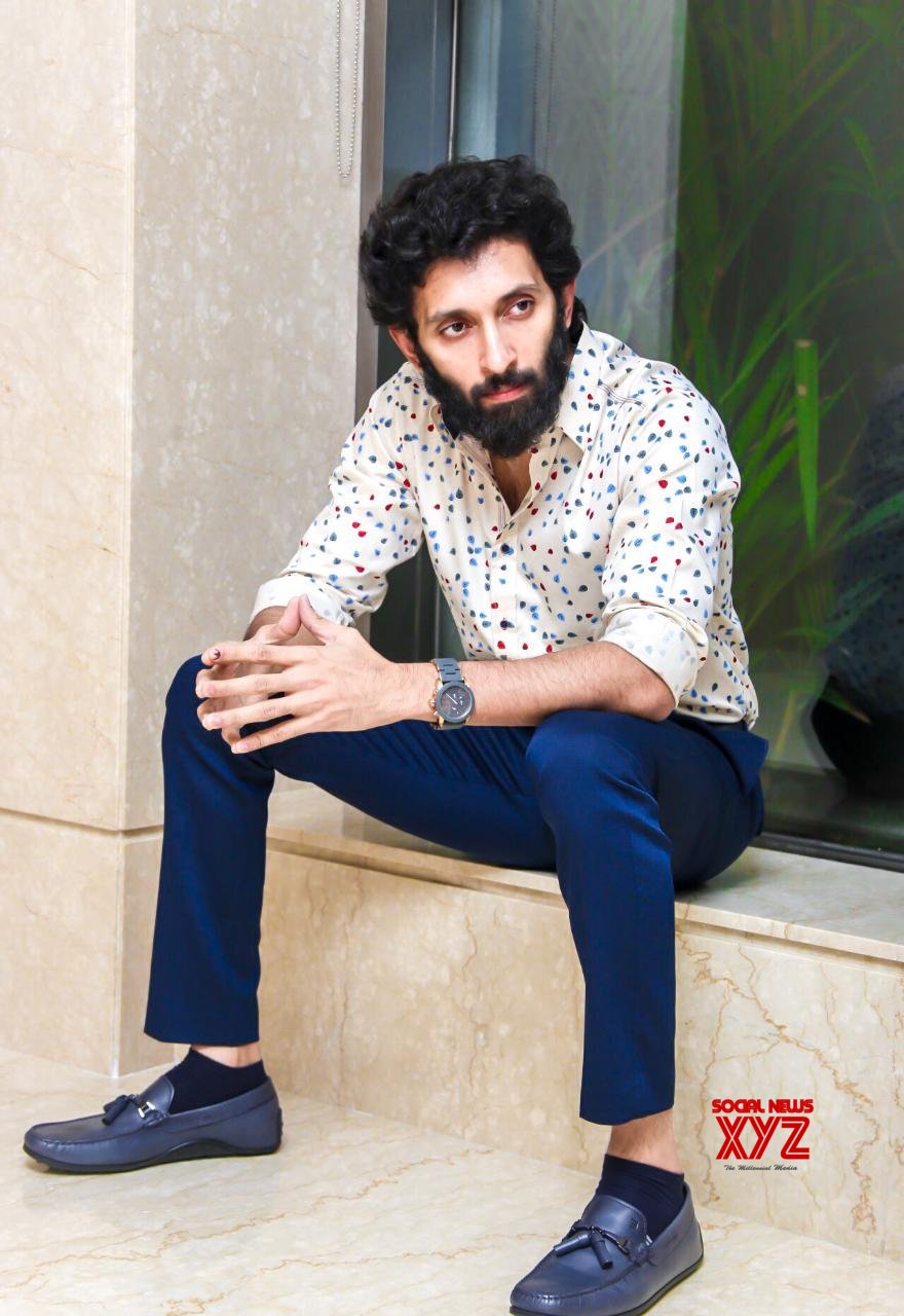 Hero Vasanth Ravi Latest Stills - Social News XYZ