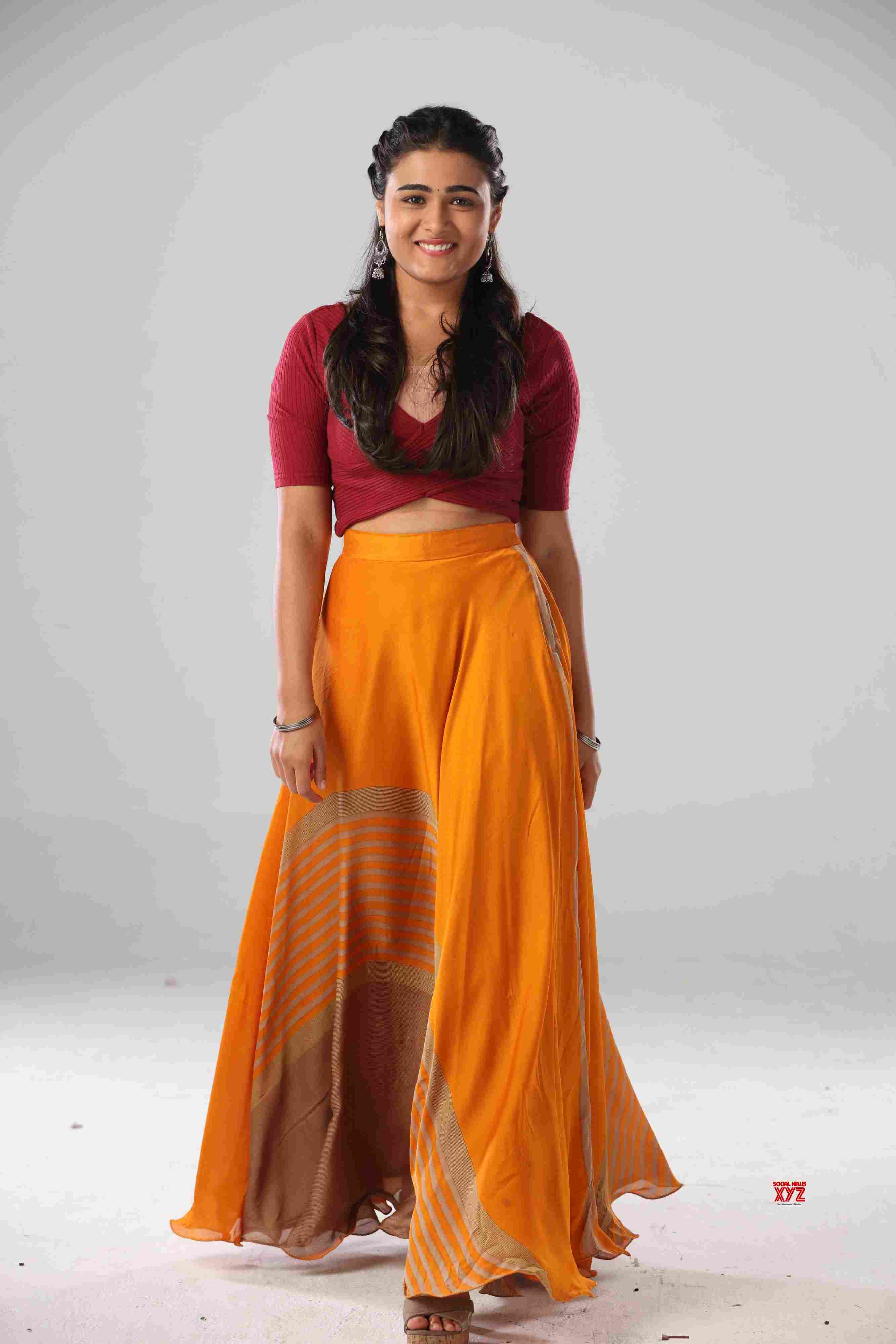 Rangam Fame Jeeva And Arjun Reddy Fame Shalini Pandey's Gorilla Movie ...