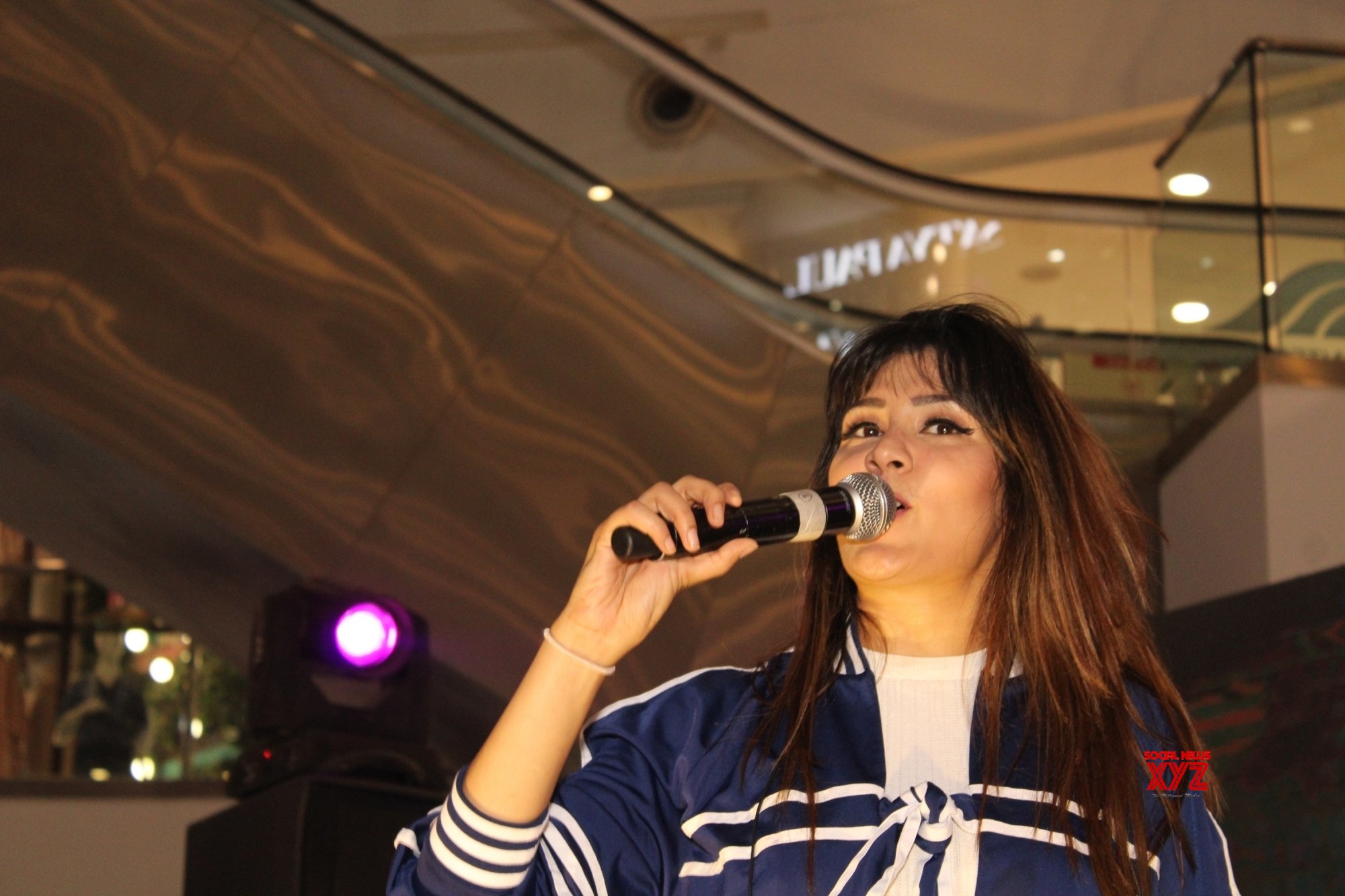 Noida: Aastha Gill performs in Noida #Gallery - Social News XYZ