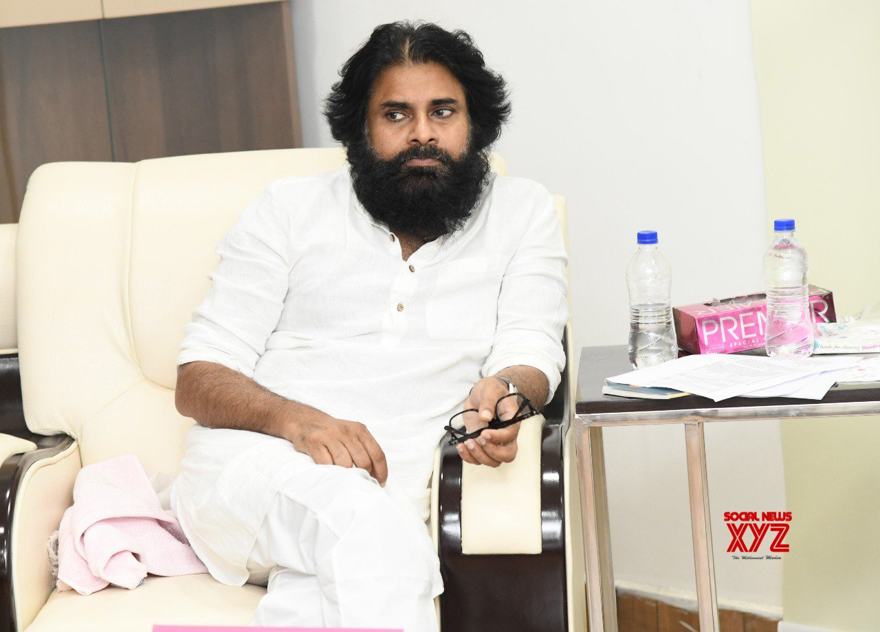 JanaSena Chief Pawan Kalyan Interaction With Guntur District Leaders Gallery - Social News XYZ