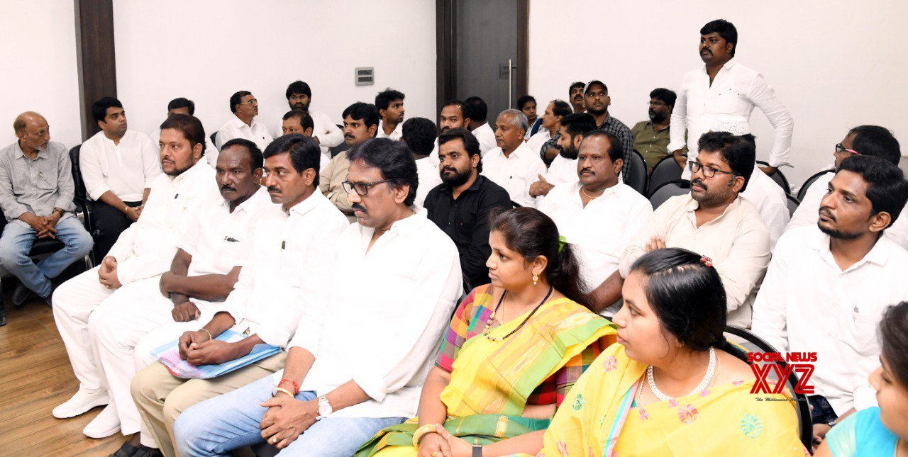 JanaSena Chief Pawan Kalyan Interaction With Rayalaseema Leaders Gallery - Social News XYZ