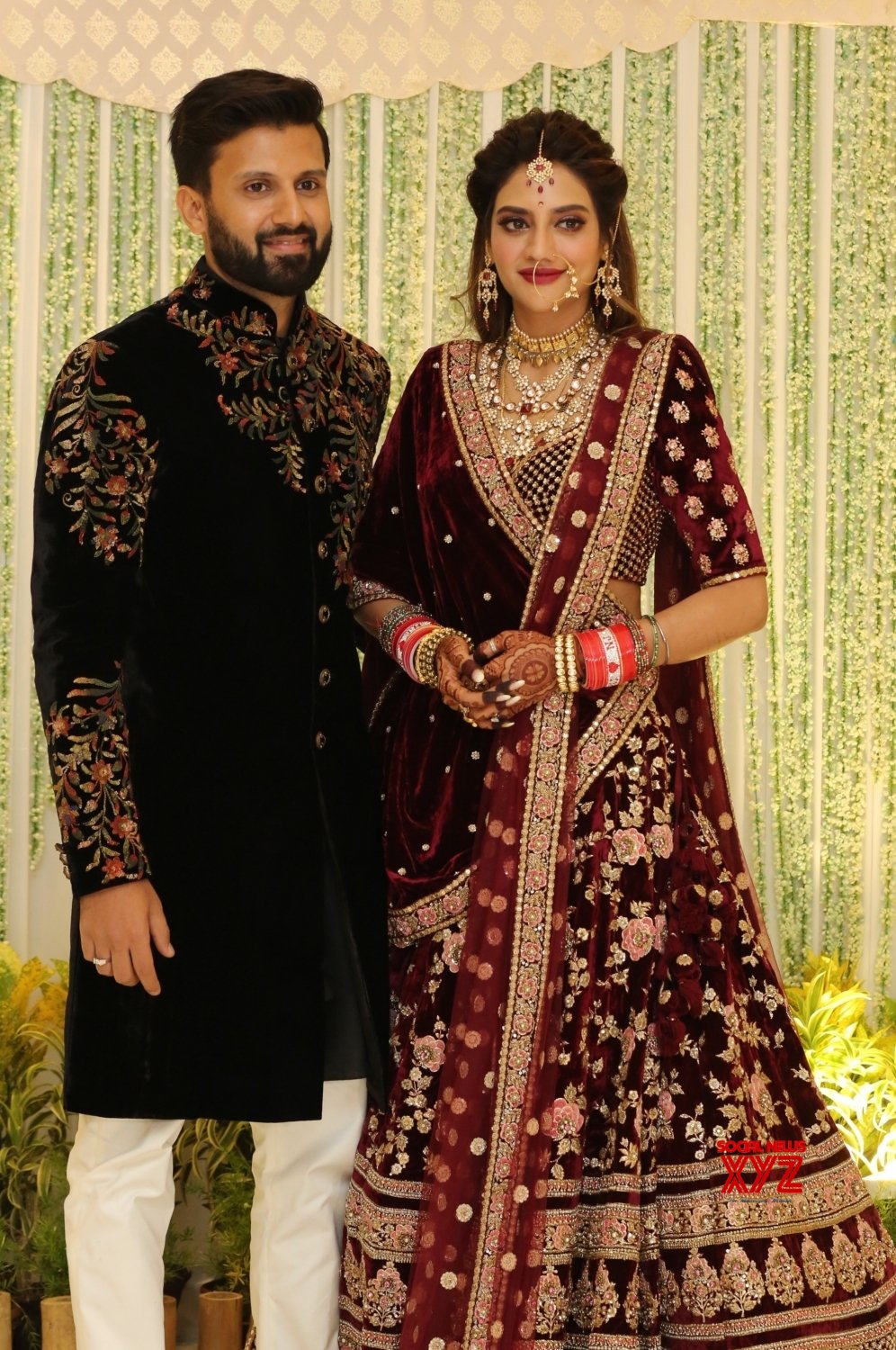 Kolkata: Nusrat Jahan - Nikhil Jain wedding reception #Gallery - Social ...