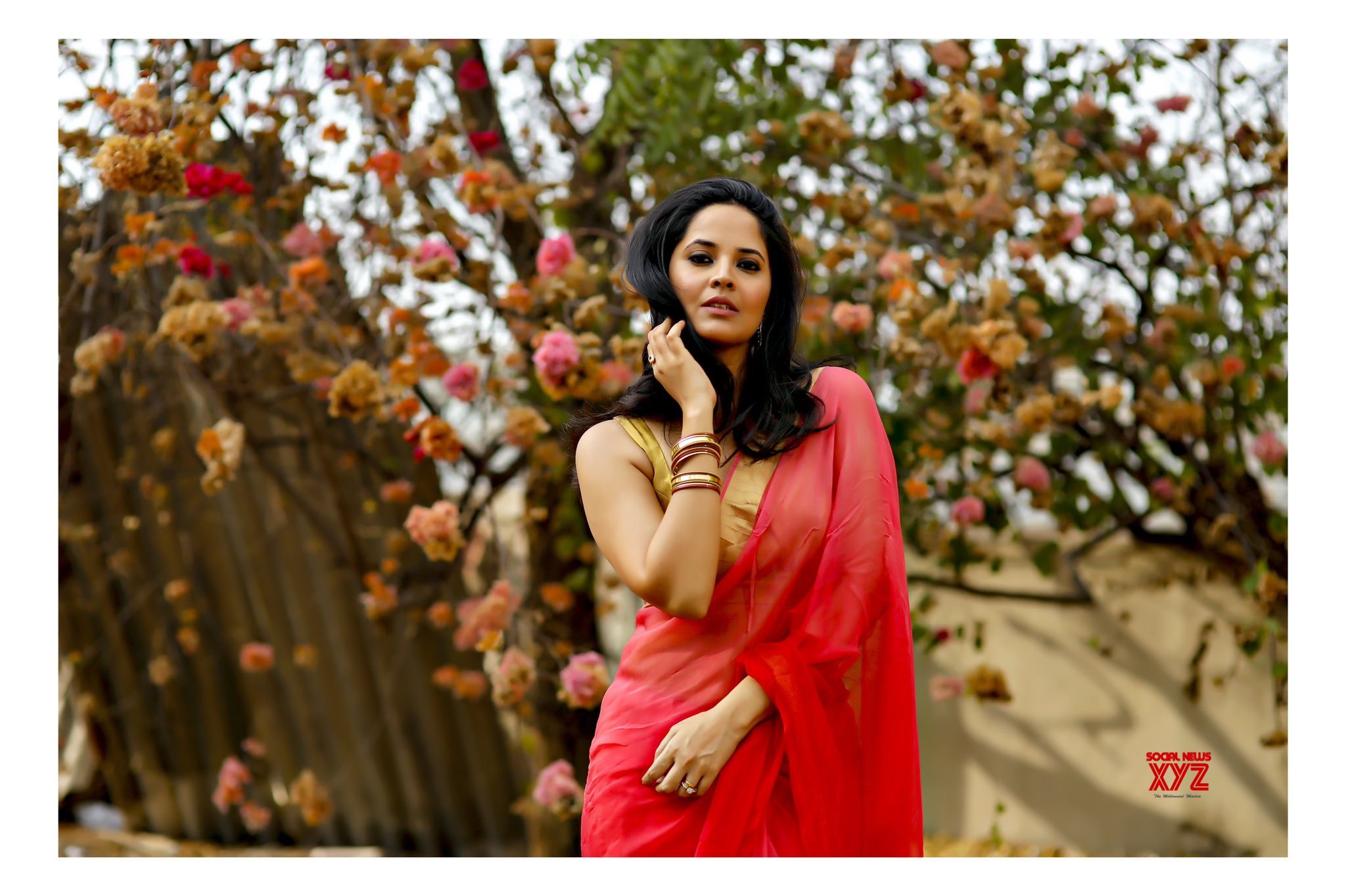 Actress Anasuya Bharadwaj New Glam Stills - Social News XYZ