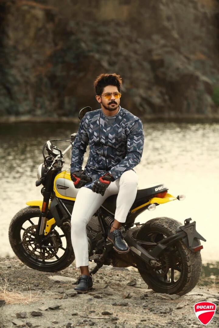 Actor Nakkhul Latest Photo Shoot Stills - Social News XYZ