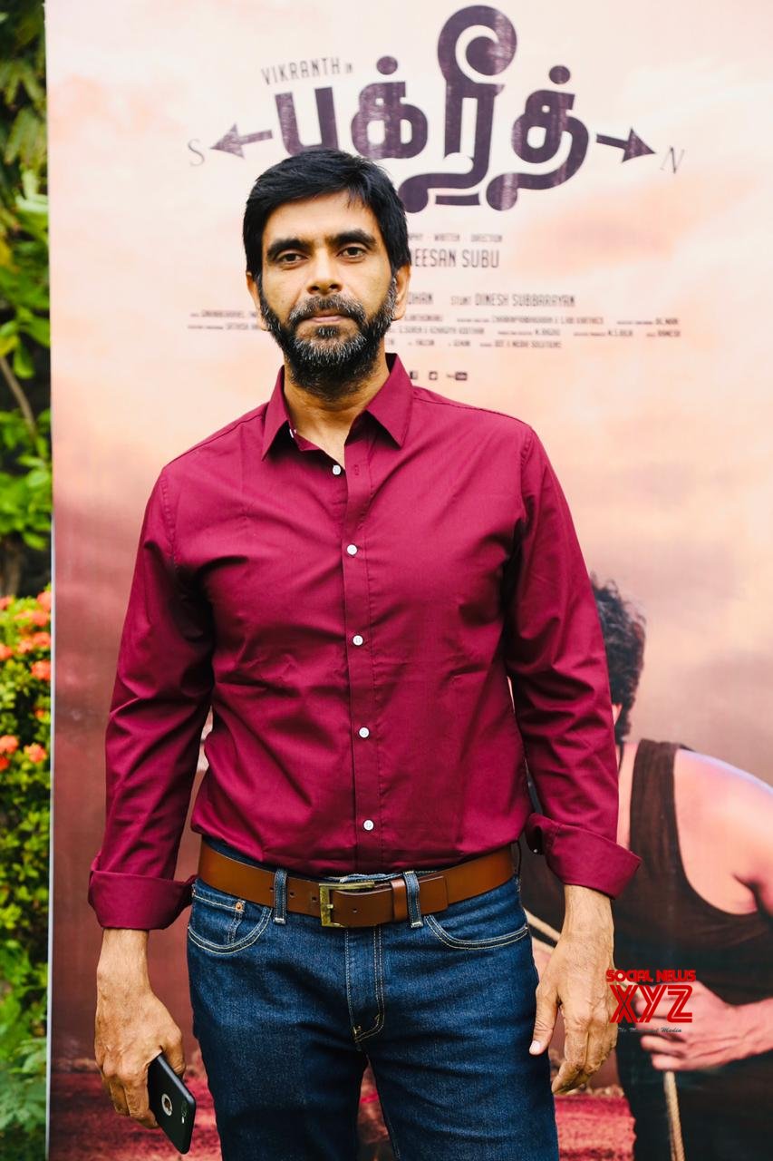 Rohit Pathak Featuring India's First Camel Film Bakrid - Social News XYZ