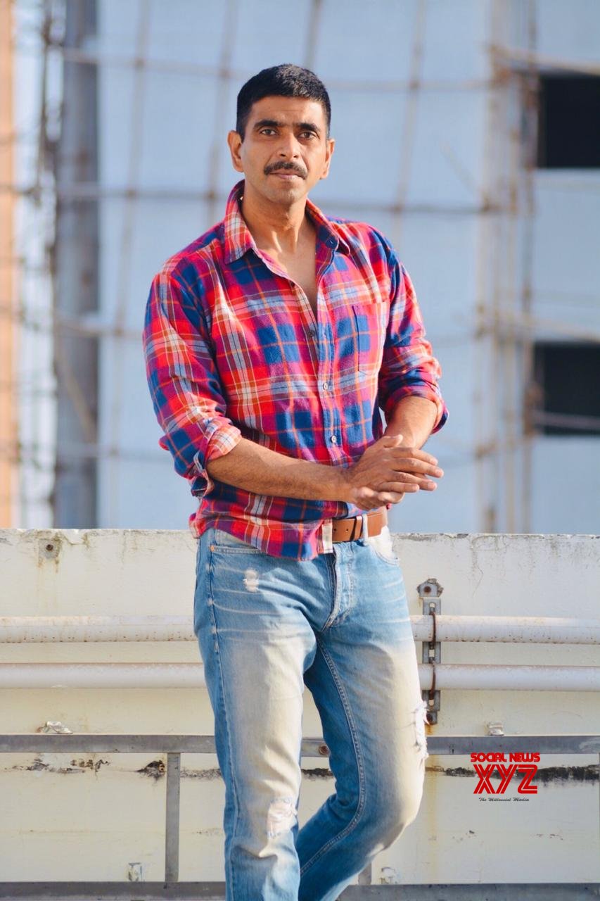 Rohit Pathak Featuring India's First Camel Film Bakrid - Social News XYZ