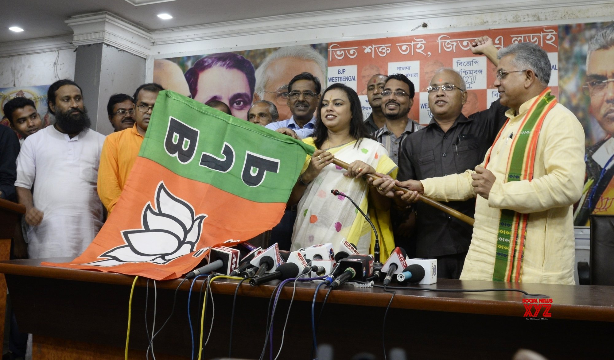 Kolkata: Activist from various organisation join BJP #Gallery - Social ...