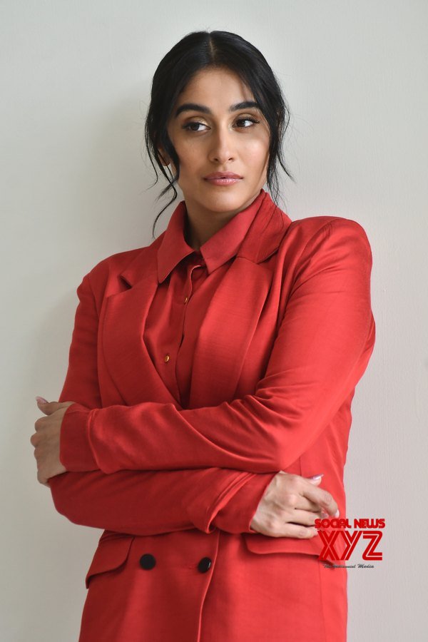 Actress Regina Cassandra Stills From Evaru Movie Interview - Social ...