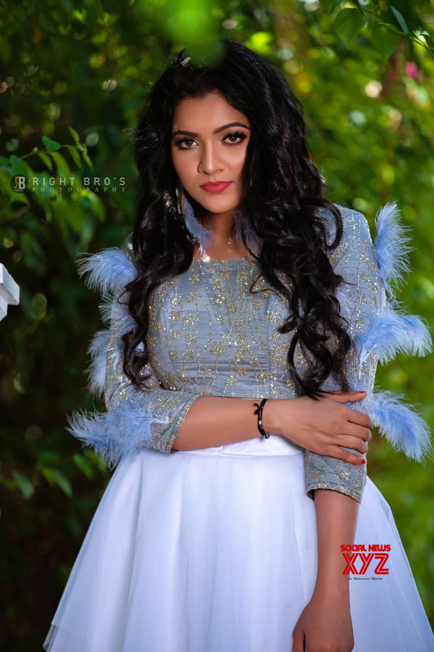 Actress Chithu Gorgeous Stills From Latest Photoshoot - Social News XYZ