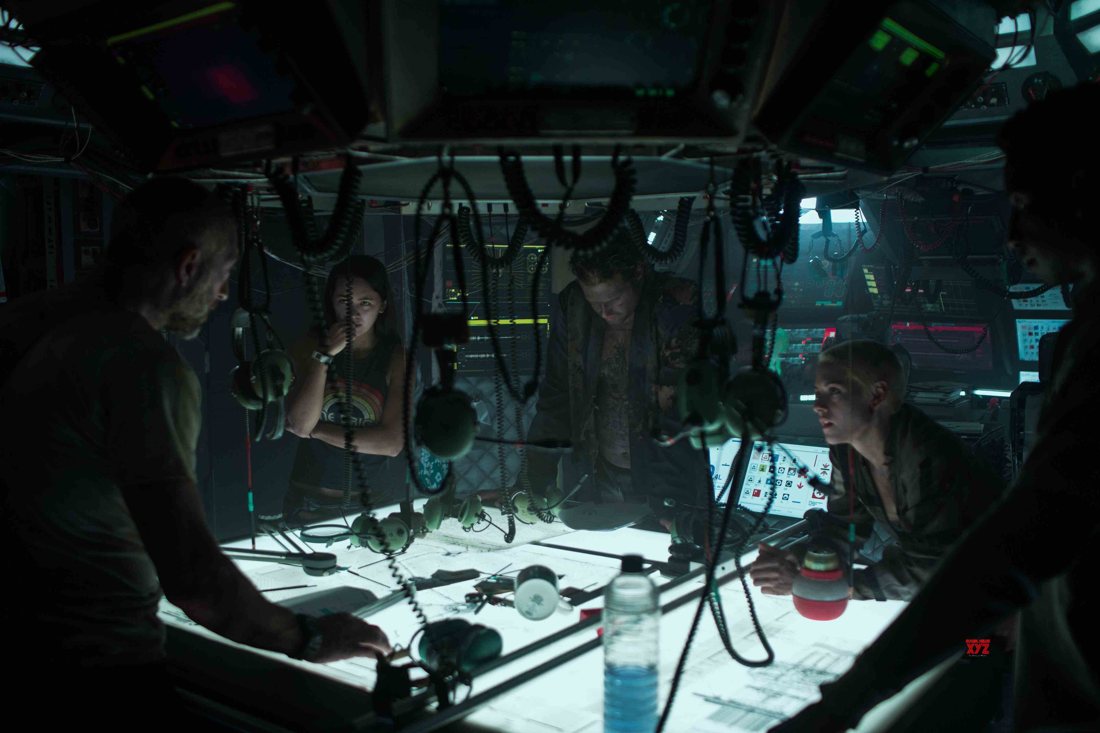 Underwater Movie HD Poster And Stills - Social News XYZ