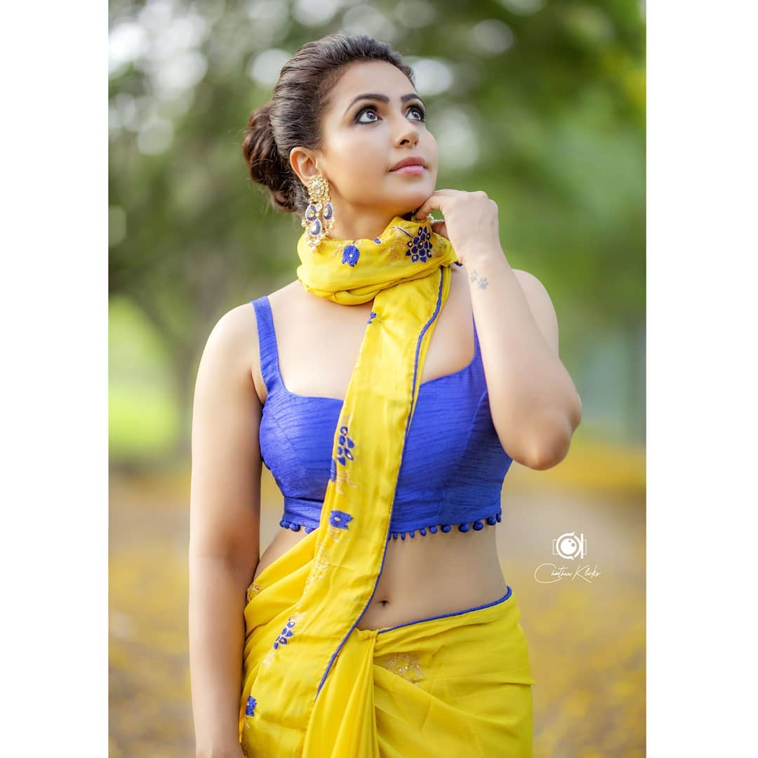 Actress Nandini Rai Stunning Stills - Social News XYZ