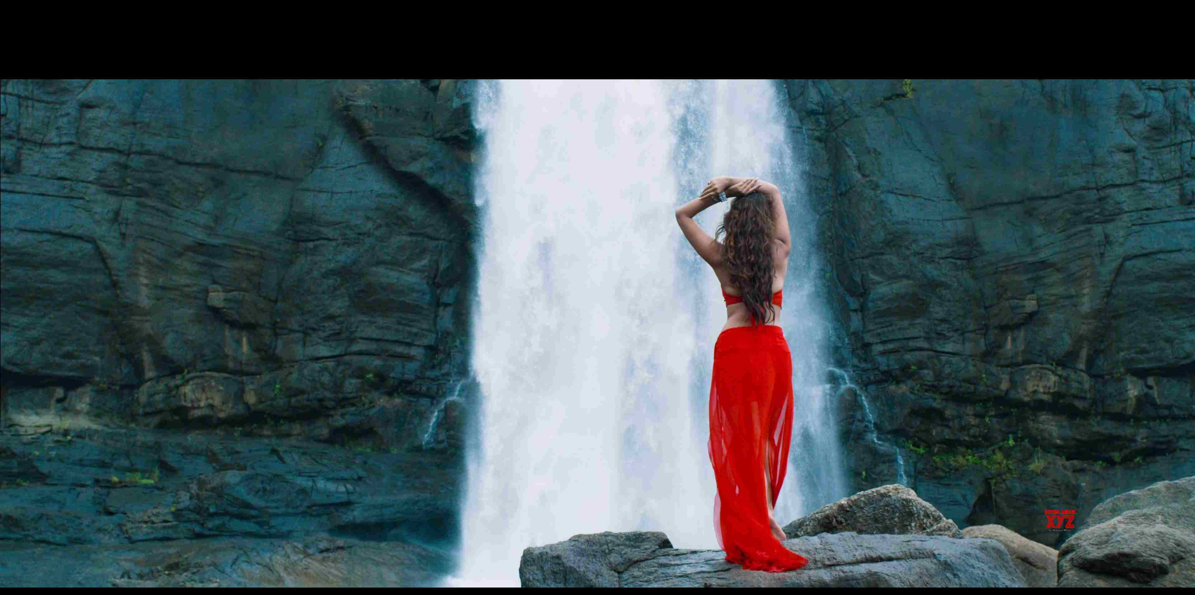 Payal Rajput's RDX Love Movie Teaser HD Stills - Social News XYZ